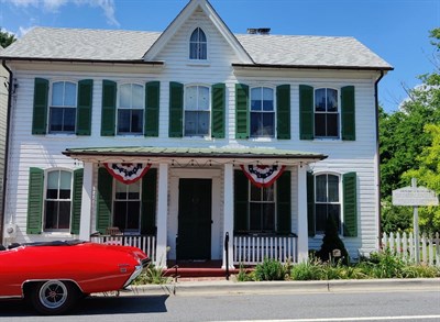 Strawberry Inn | VisitMaryland.org